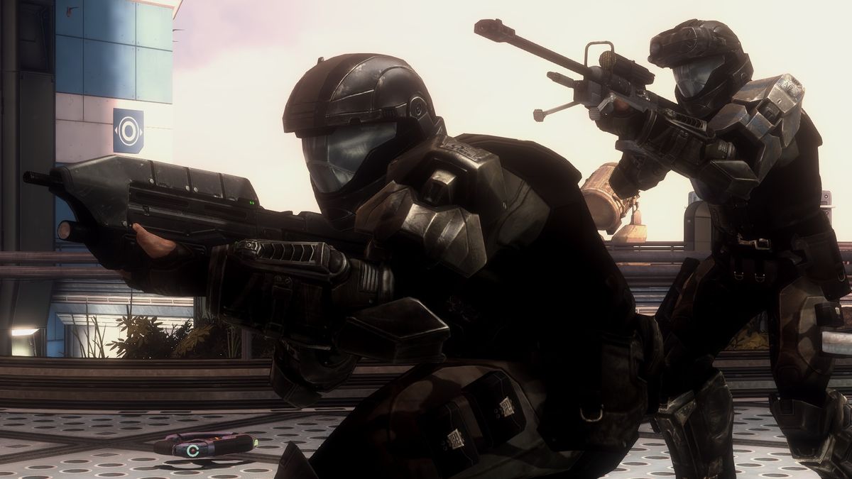 File:H3ODST NMPD HQ Buck and Romeo.jpg - Halopedia, the Halo wiki