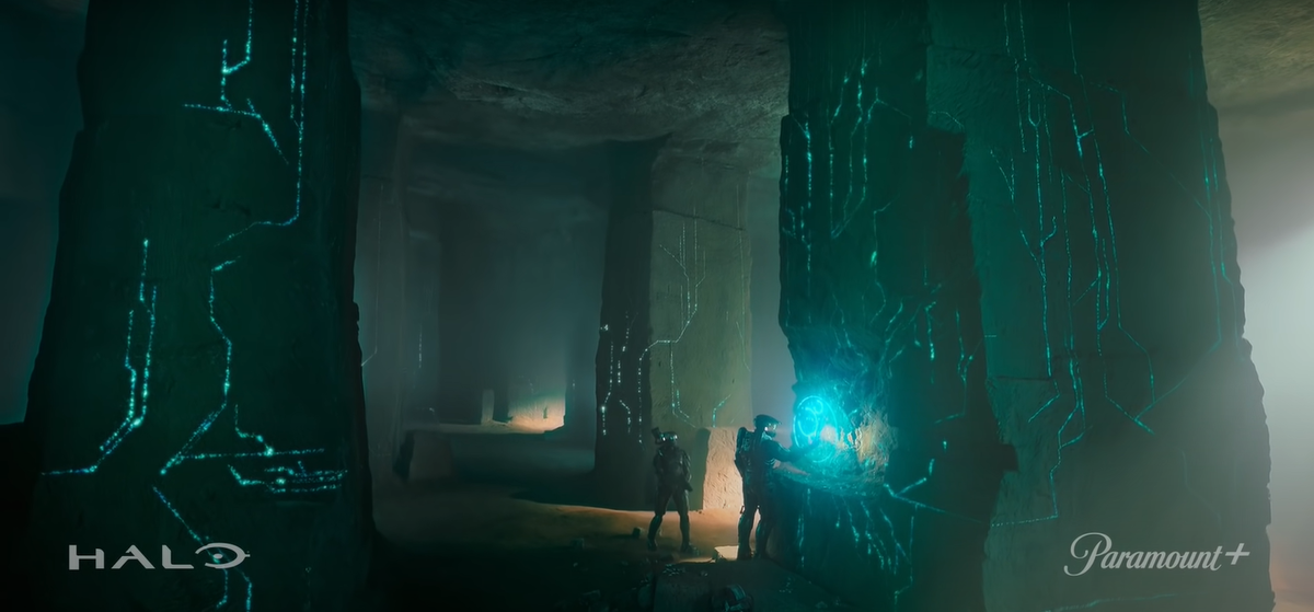 File:HTV-Forerunnerstuff.png - Halopedia, the Halo wiki